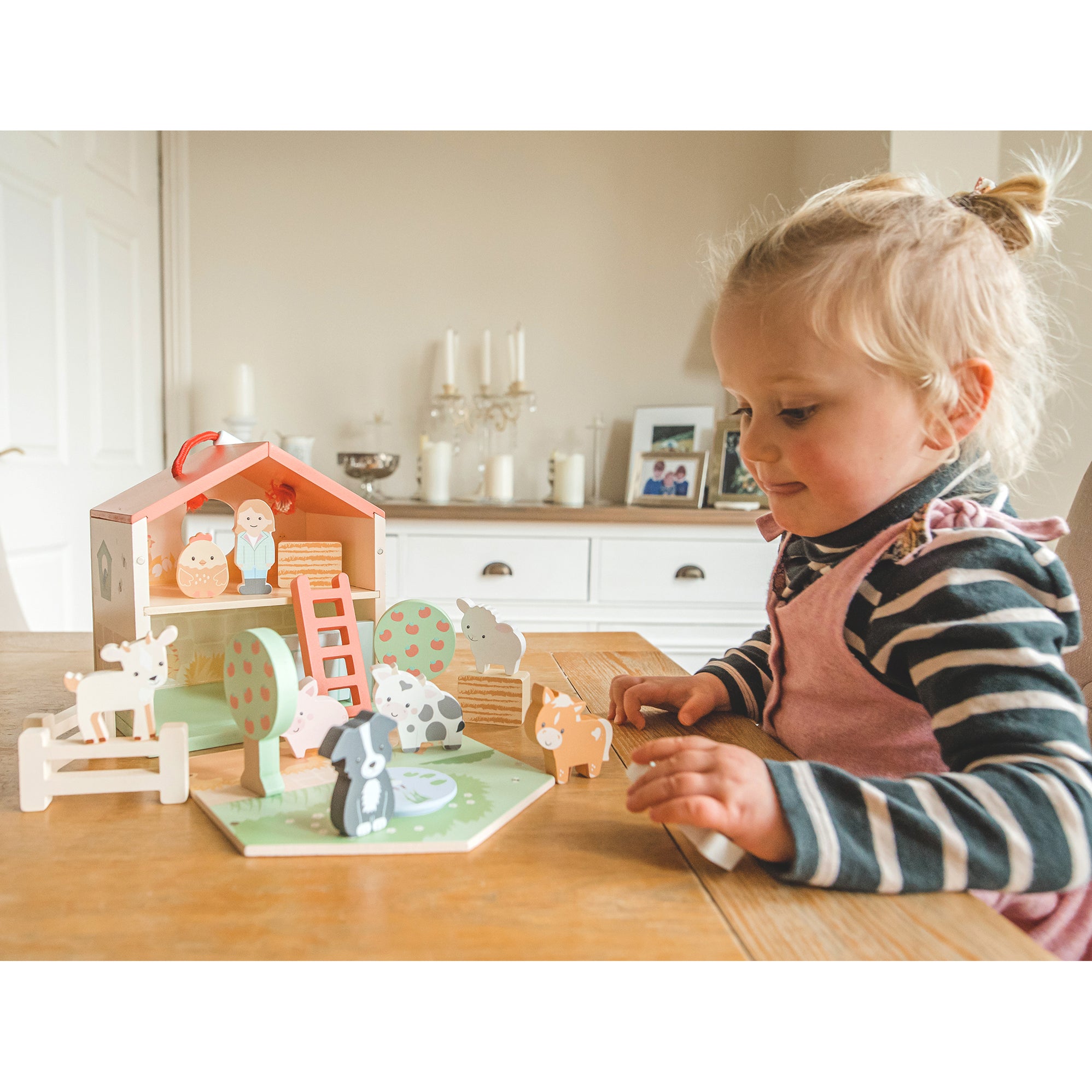 NEW Farmyard Play Set– Orange Tree Toys
